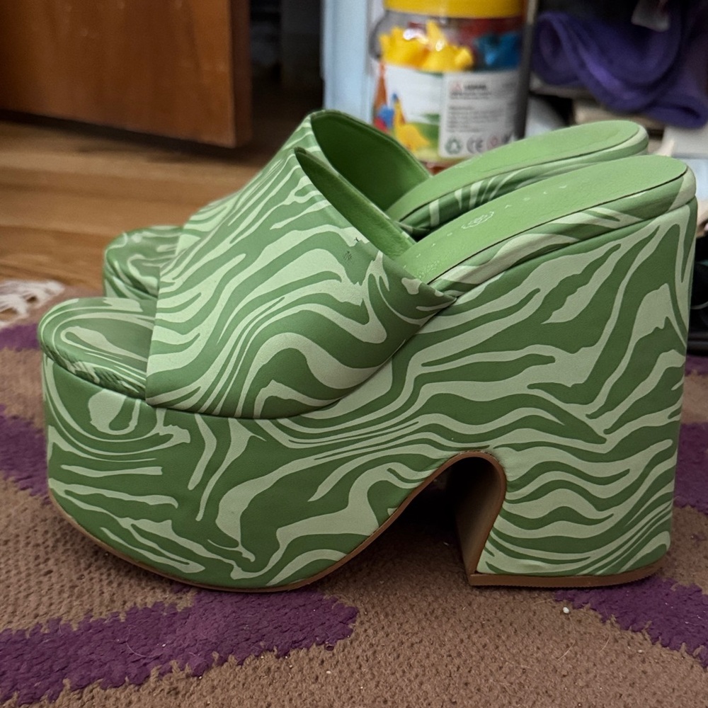 Green Zebra Print Platform Wedge Sandals - Gem
